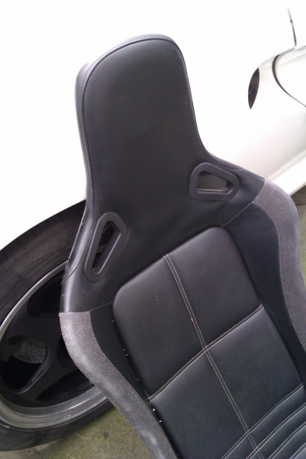 Fitting Harness Grommets - TechWiki